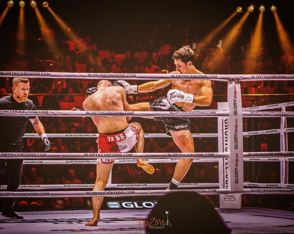 เปิดประวัติกำปั้นหน้าหล่อ "วิกเตอร์ ปินโต" - รวบรวมข่าวสาร วงการมวย ...