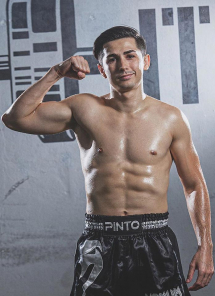 เปิดประวัติกำปั้นหน้าหล่อ "วิกเตอร์ ปินโต" - รวบรวมข่าวสาร วงการมวย ...