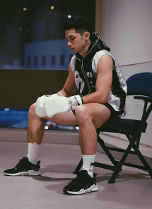 เปิดประวัติกำปั้นหน้าหล่อ "วิกเตอร์ ปินโต" - รวบรวมข่าวสาร วงการมวย ...