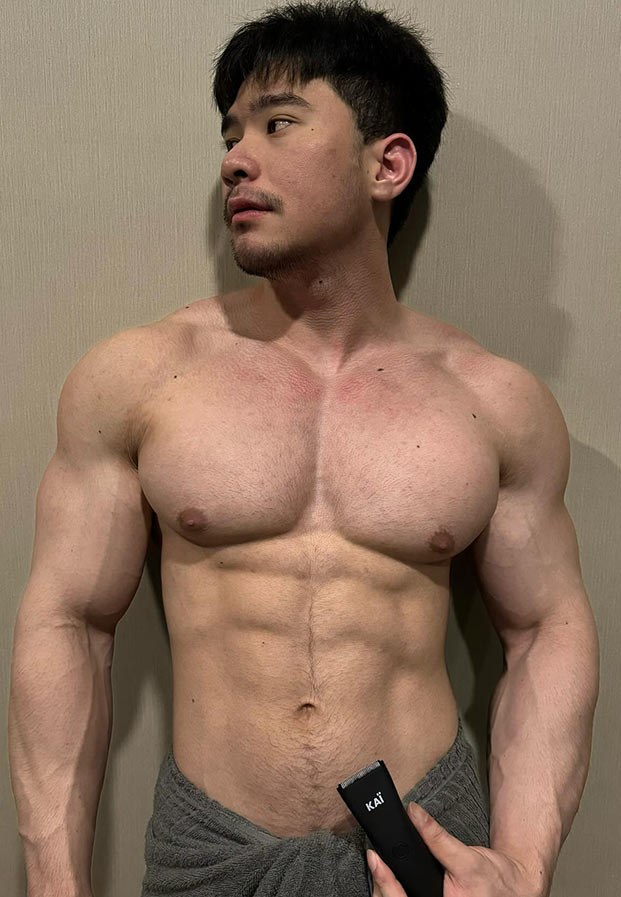 Pasit Charoensuk หนุ่มหล่อนายแบบ สายฟิตเนส กล้ามสวยเนื้อแน่น คมเข้มเซ็กซี่