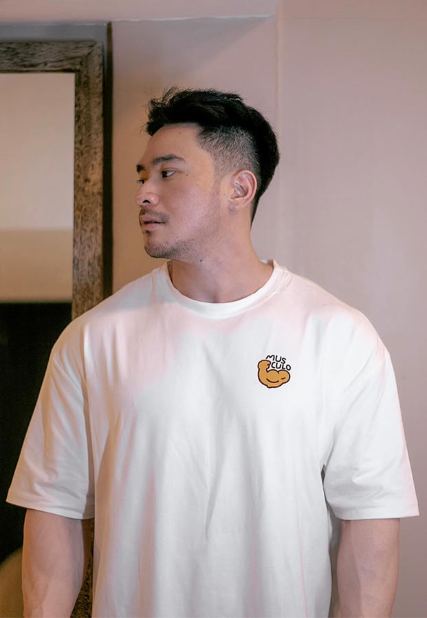 Pasit Charoensuk หนุ่มหล่อนายแบบ สายฟิตเนส กล้ามสวยเนื้อแน่น คมเข้มเซ็กซี่